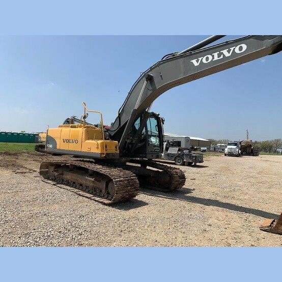 Volvo EC240CL Excavator