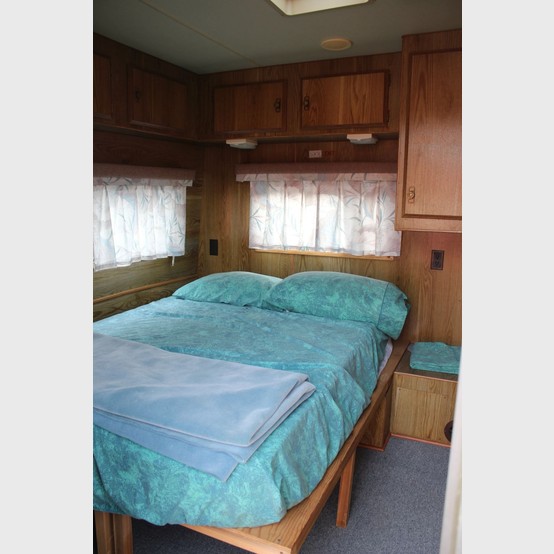 Fleetwood Terry Resort 26 ft Travel Trailer