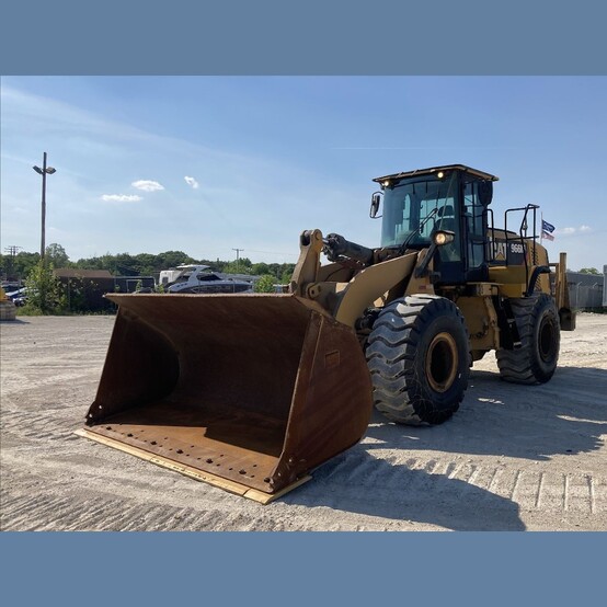 Caterpillar 966M Wheel Loader