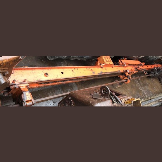 Viga y Perforadora Sandvik Tamrock