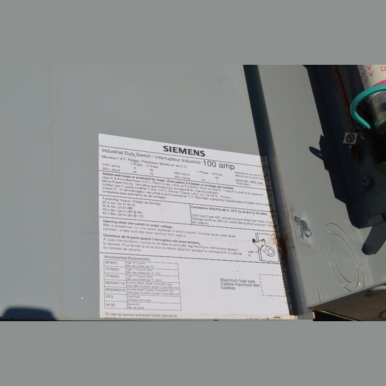 Siemens 100 Amp Fusible Disconnect