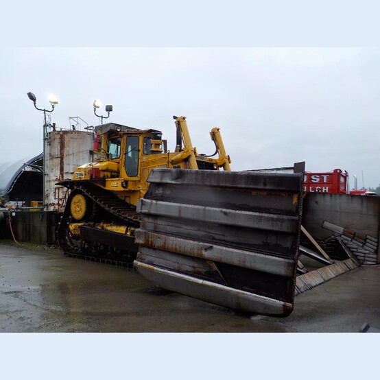 1985 CAT D9L Dozer
