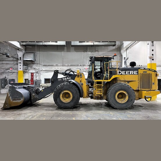 2012 John Deere 744K Wheel Loader