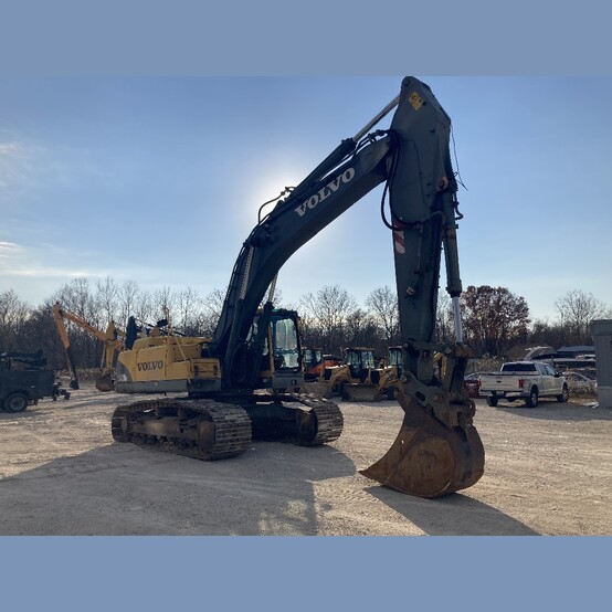 2005 Volvo EC330B LC Excavator