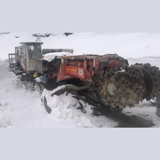 AHM105 Voest Alpine Roadheader