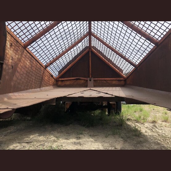 Portable 14ft x 9ft Grizzly Screen Hopper