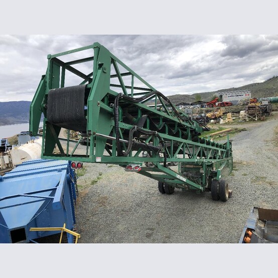 McCloskey 36in x 80ft Radial Stacker