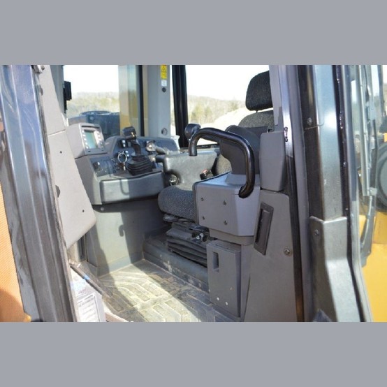 Caterpillar Dozer Supplier Worldwide | Used CAT D9T Dozer For Sale