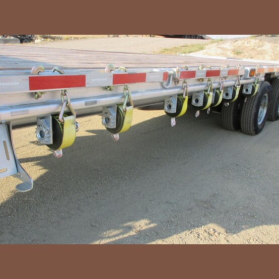 25ft Galvanized Tandem-Axle Dually Trailer