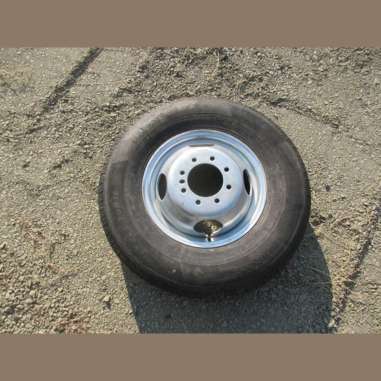 25ft Galvanized Tandem-Axle Dually Trailer