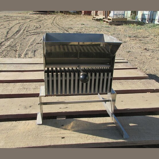 Carpco Humboldt 8in Sample Splitter