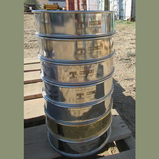 Gilson SS-15 Sieve Shaker