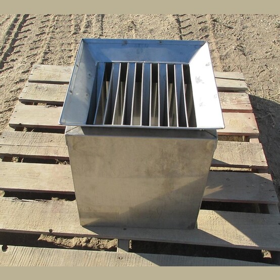 16in Sample Splitter