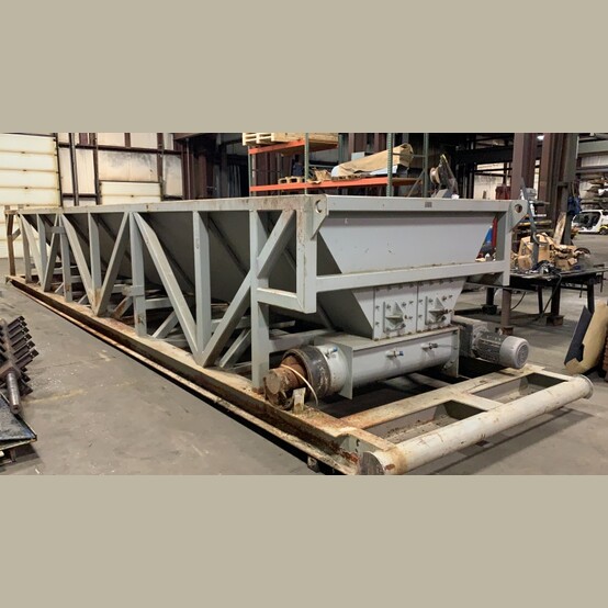 45yd³ Twin Screw Live Bottom Bin