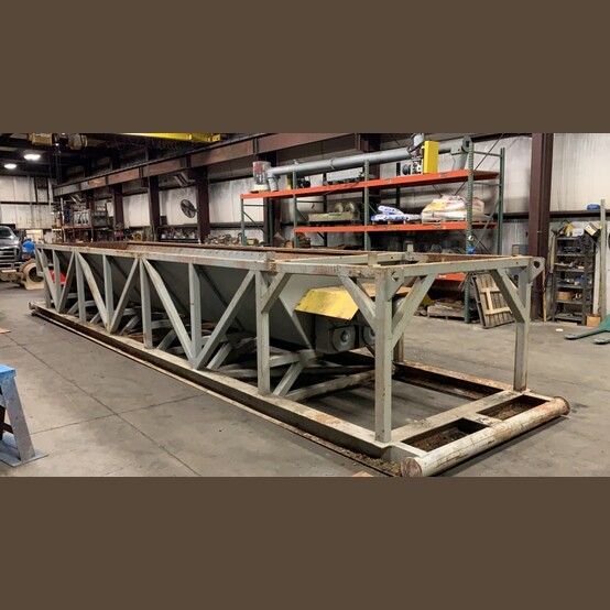 45yd³ Twin Screw Live Bottom Bin