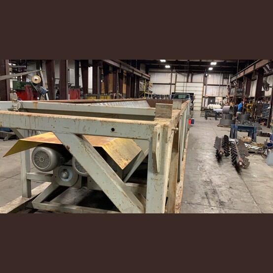 45yd³ Twin Screw Live Bottom Bin