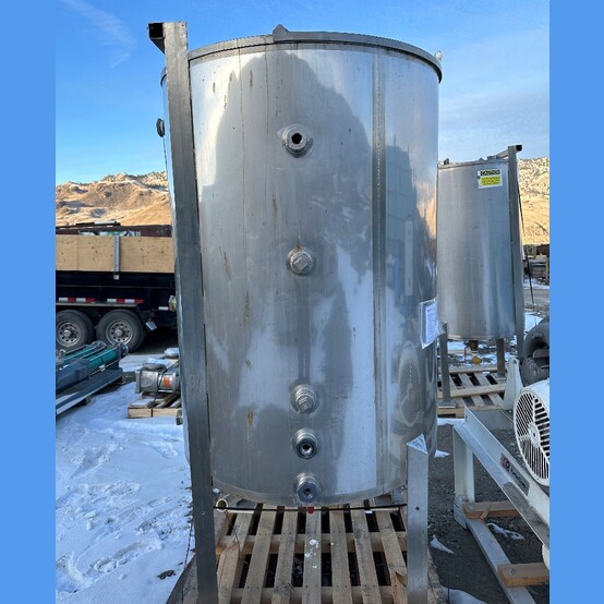 400 Gallon Stainless Steel Tank