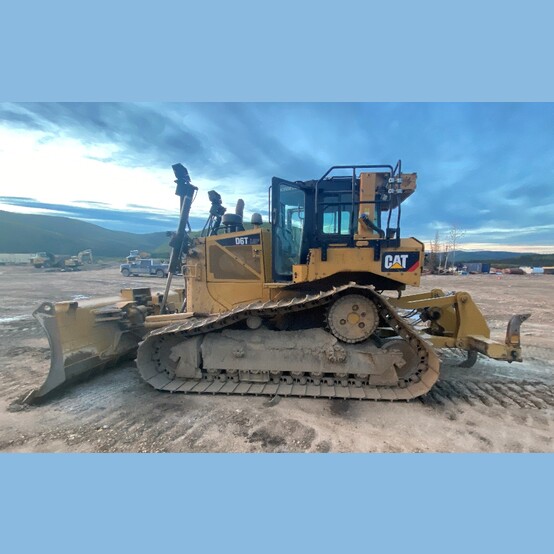 Caterpillar D6T Dozer