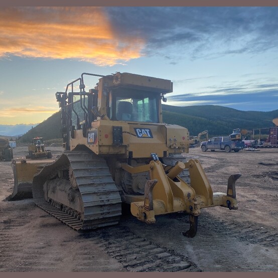 Caterpillar D6T Dozer