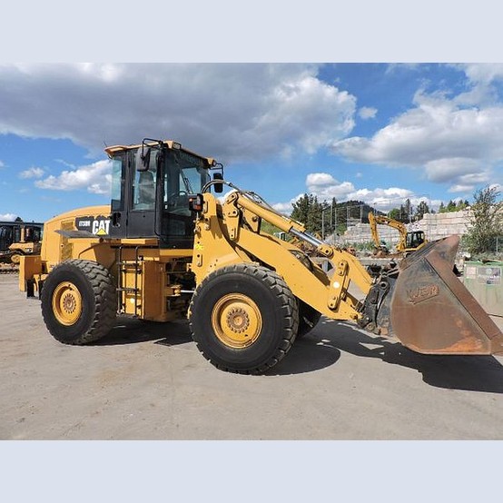 Caterpillar Loader Supplier Worldwide | Used 2009 CAT IT38H Integrated ...