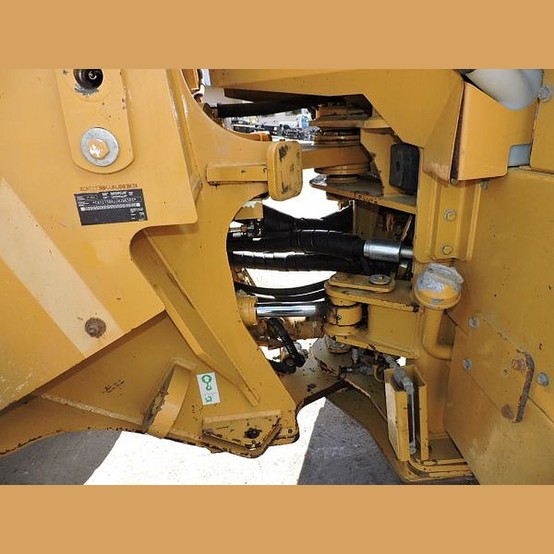 Caterpillar Loader Supplier Worldwide | Used 2009 CAT IT38H Integrated ...