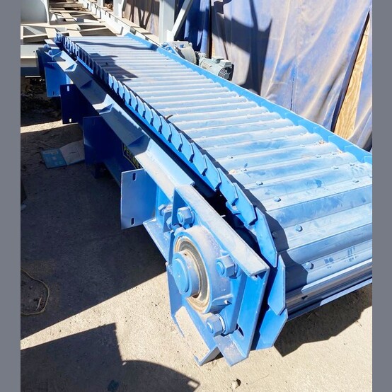 Petimex 30in x 10ft Apron Feeder