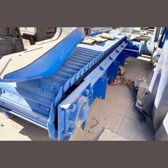 Petimex 30in x 10ft Apron Feeder