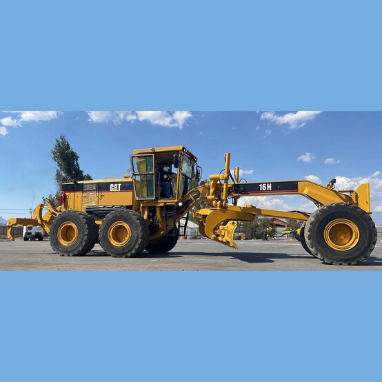 CAT 16H Motor Grader