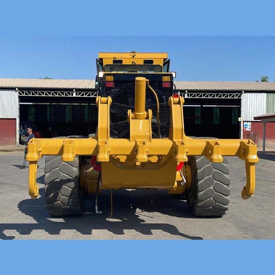 CAT 16H Motor Grader