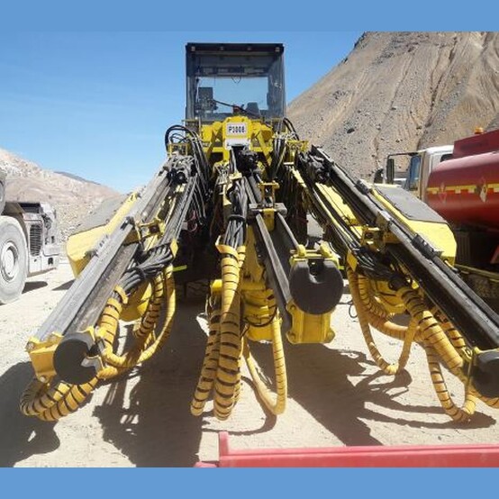 Perforadora Jumbo Atlas Copco Boomer XE3C del 2009