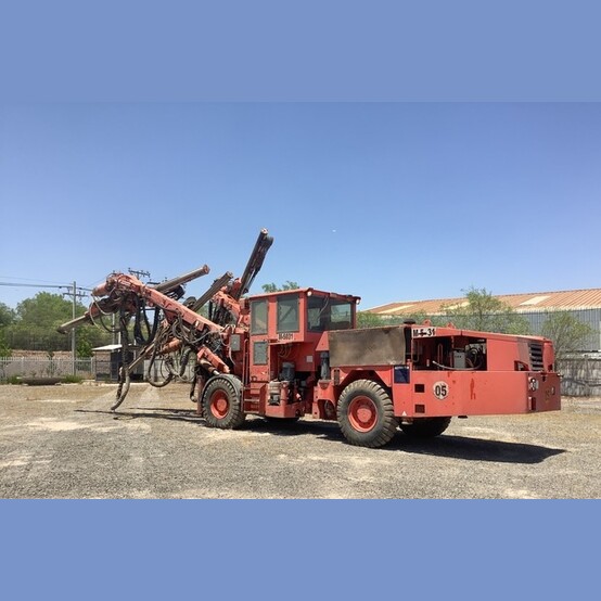 Perforadora Jumbo Tamrock Axera T08 4x4 del 2003