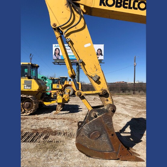2016 Kobelco SK210LC-9 Excavator
