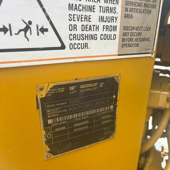 CAT R1300G Scooptram with Cutter Boom