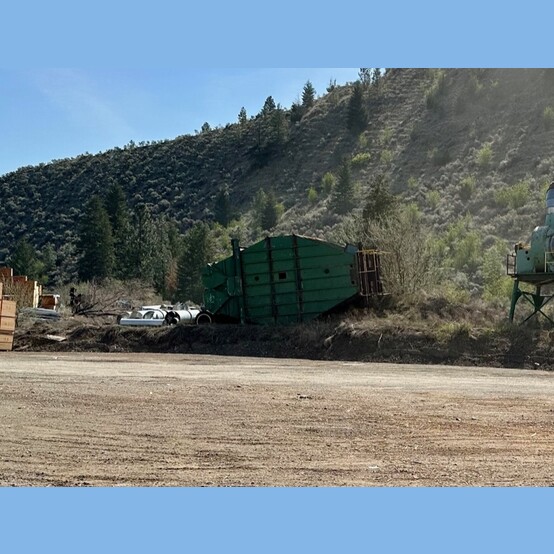 Hydraulic Dumping Chip Bin