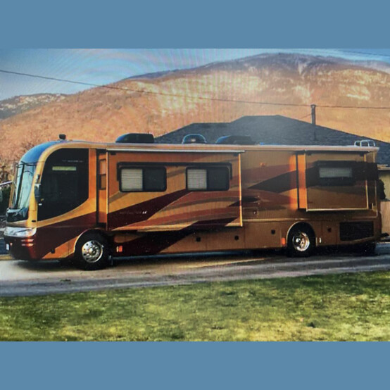 2007 Fleetwood Revolution LE Motorhome