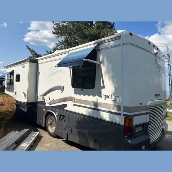 1999 36ft Triple E Signature Motorhome