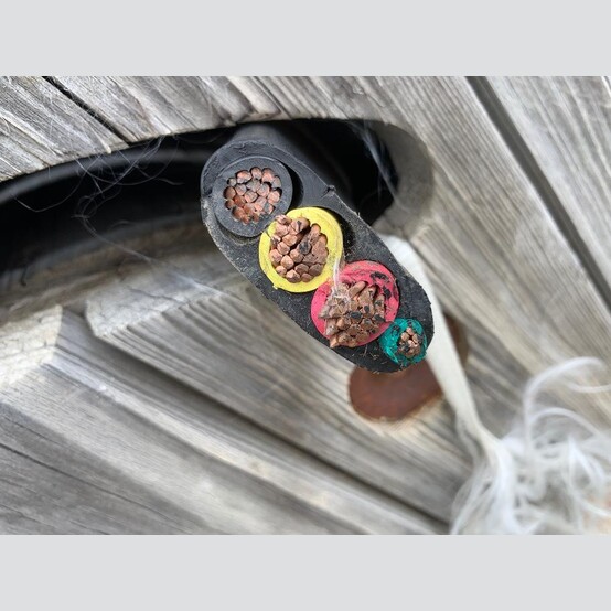 2/0 AWG Heavy Duty THW Flat Submersible Pump Cable 3-Conductor with Ground