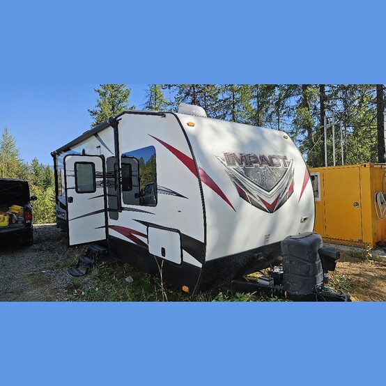 2015 Keystone Impact 260 Toy Hauler Travel Trailer