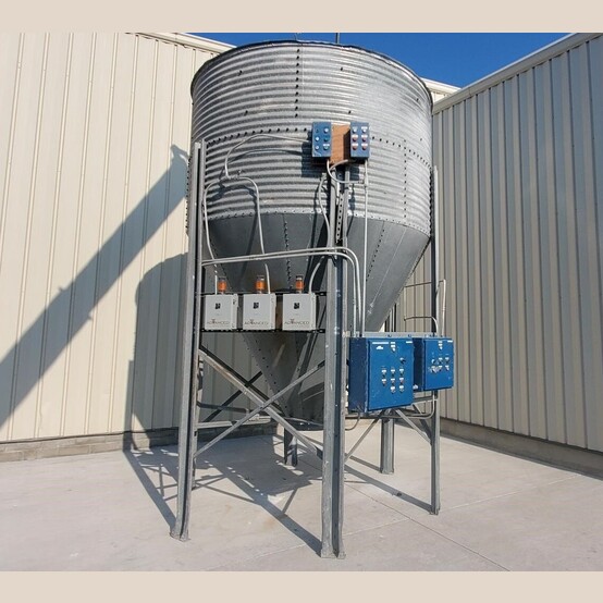9ft Dia. x 15.6ft Tall Galvanized Steel Silo