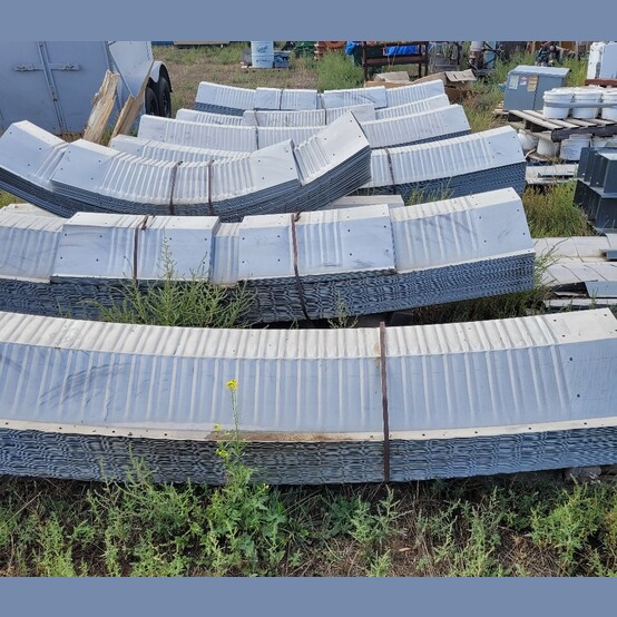 45ft x 90ft Steel Arch Building