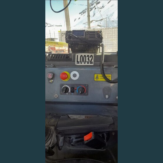 (2) Sandvik LH514 Scooptrams