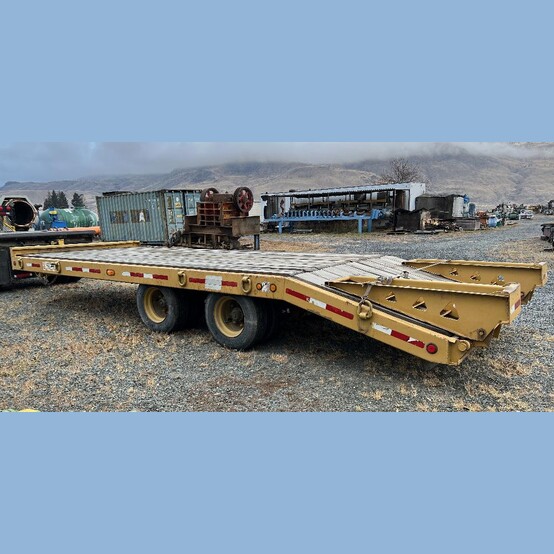 20-Ton Superior Trailers 25ft Equipment Trailer