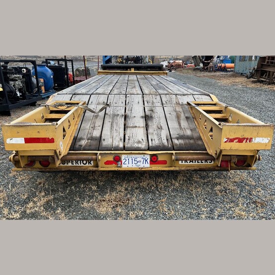 20-Ton Superior Trailers 25ft Equipment Trailer