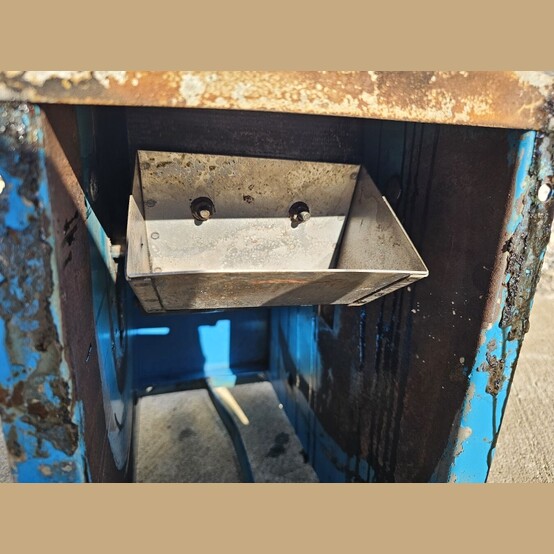 16ft Universal Industries Bucket Elevator