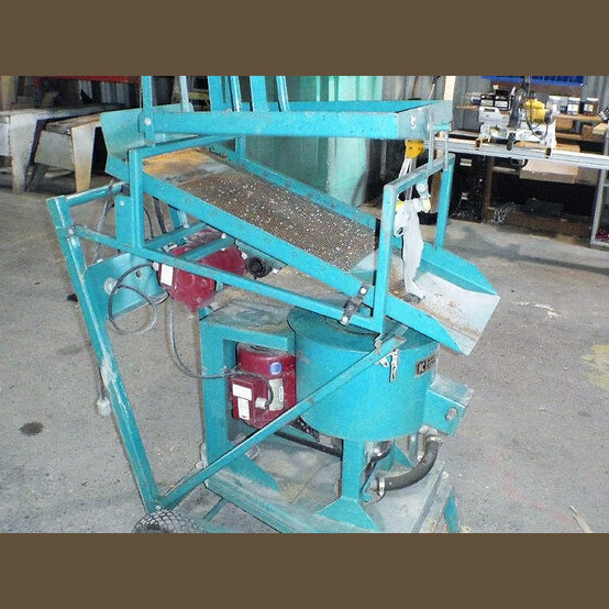 Knelson KC-MD7.5 with KC-VS7.5 Vibrating Screen