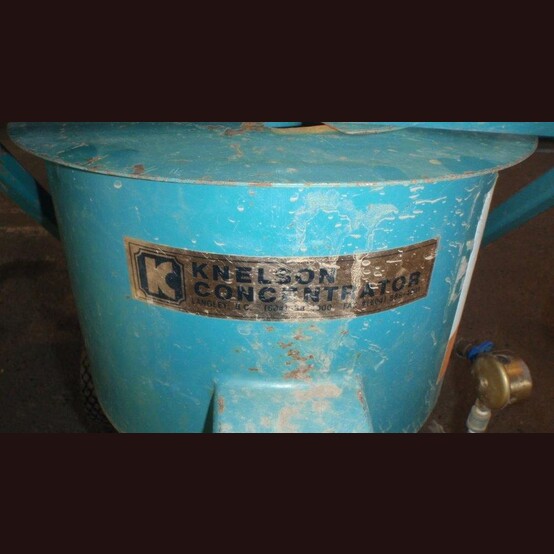 Knelson KC-MD7.5 with KC-VS7.5 Vibrating Screen