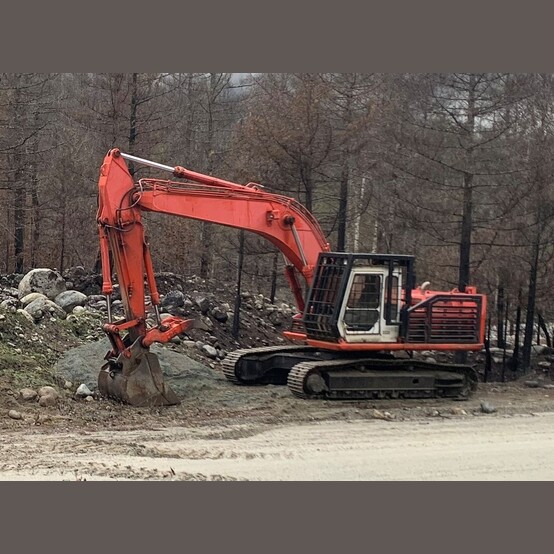 1995 Hitachi EX-220 Excavator