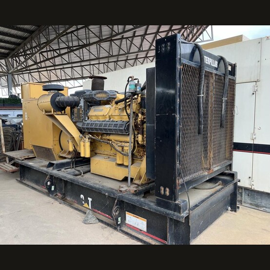 750kW CAT 937F Diesel Generator