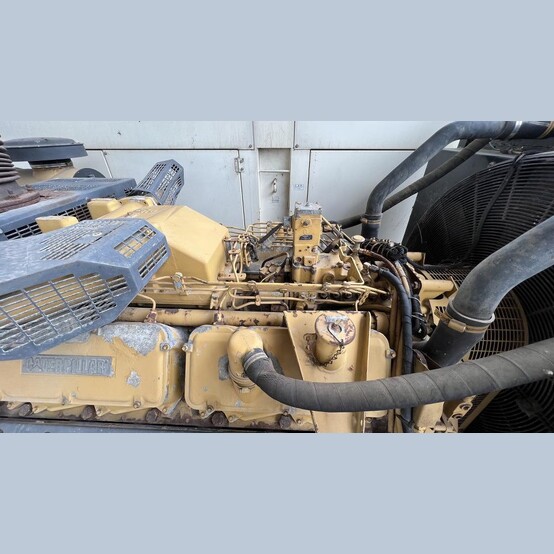 750kW CAT 937F Diesel Generator