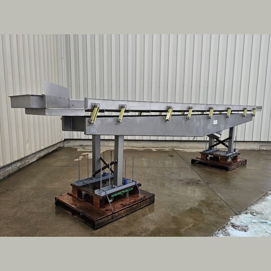 24in Wide x 24ft Long Iso-Flo Vibratory Conveyor